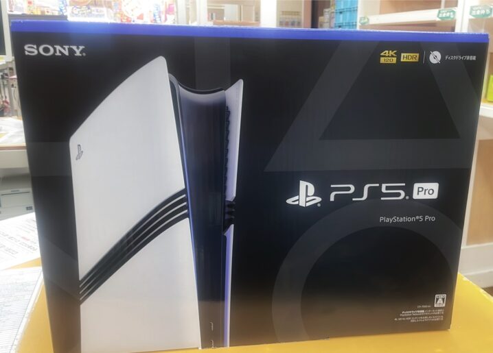 まだまだ買取強化中！ドラクエ3とPS5pro買取ました！ - マンガ倉庫大分わさだ店